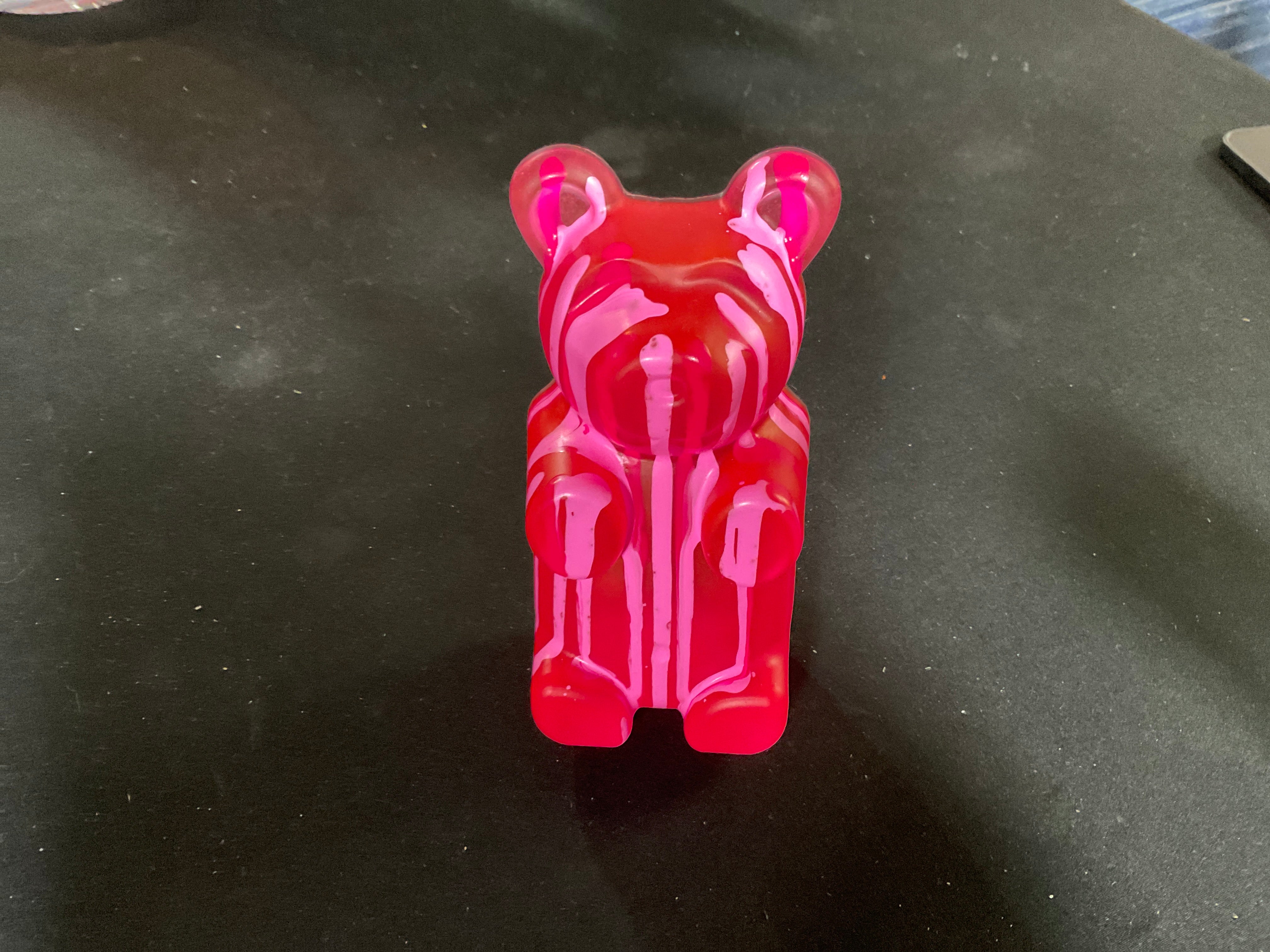 Drip Hot Pink Resin Bear – DeCorr & More